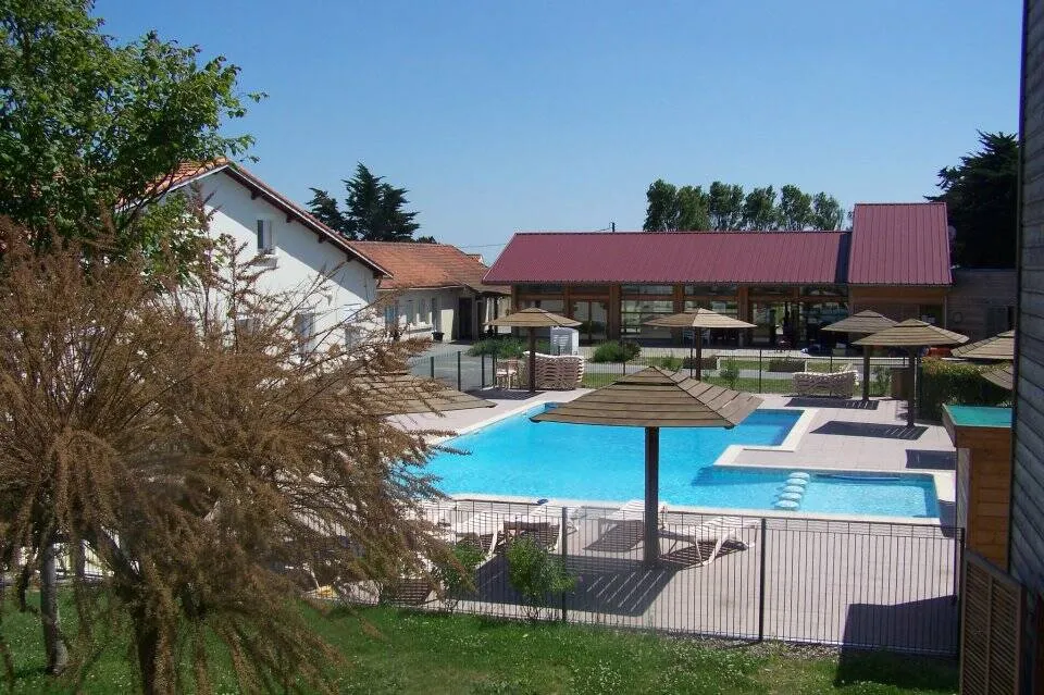 VILLAGE VACANCES LE SOLEIL DE JADE, Holiday villages to Préfailles